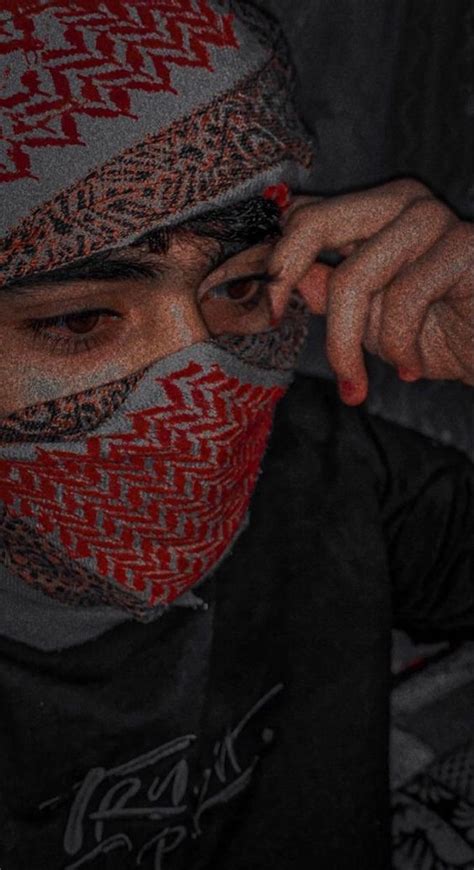 خلفيات فخمة للشباب جديدة للعام ٢٠٢٣ مجلة زينة