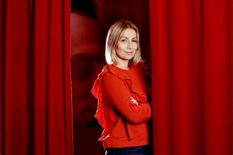 Tiina Rakel Liekki Jos On Tyytyv Inen Mit P Turhaan Vaihtamaan