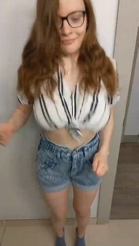 Tik Tok Girl Tits Drop Bouncing Live Scrolller