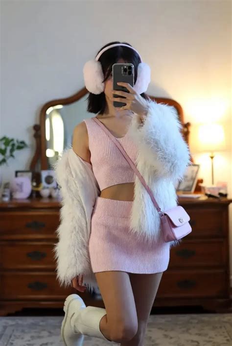 10 Roblox Aesthetic Looks You Can Actually Wear Irl