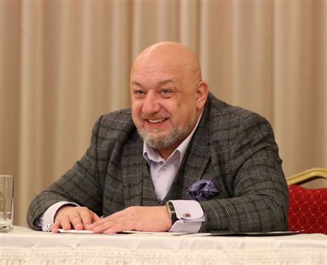 Министър Кралев и Пламен Нунев подпомогнаха спортен клуб на хора с