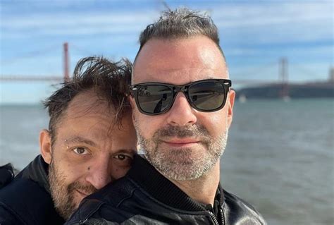 Αύγουστος Κορτώ Δημοσίευσε την αναγγελία του γάμου του «Μαζί σου πάντα Έθνος