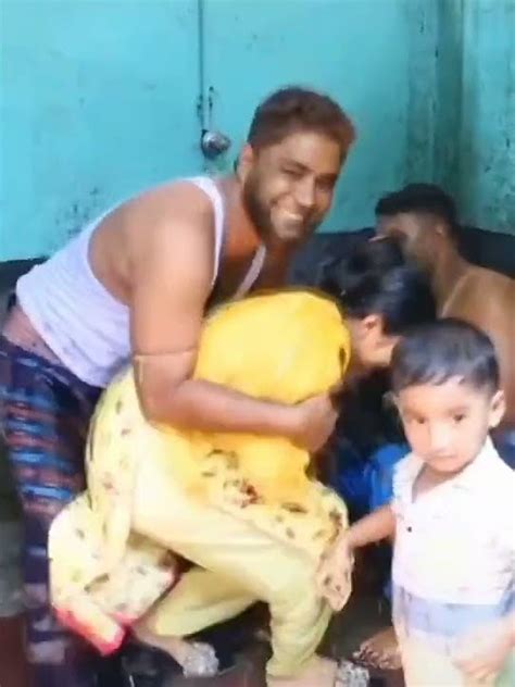 ভাইরাল ভাই ভাবির গোসলের ভিডিও🤭কোথায় হাত দিল ভাই😜 Short Youtube