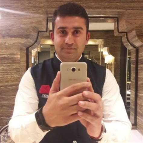 Stream Sumit Kapoor Music Listen To Songs Albums Playlists For Free