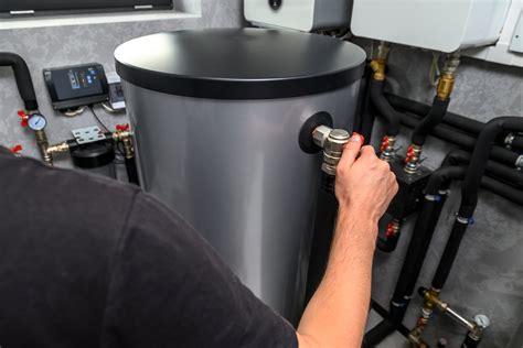 How Unvented Stainless Steel Cylinders Improve Efficiency