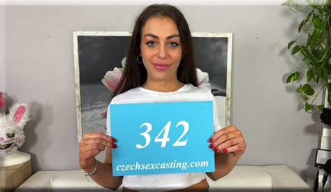 Casting K S FJ Alia Star Cute Brunette With Sexy Butt Is Not Ashamed To Pose Naked