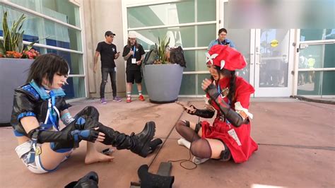 Emily Emiru Schunks Feet