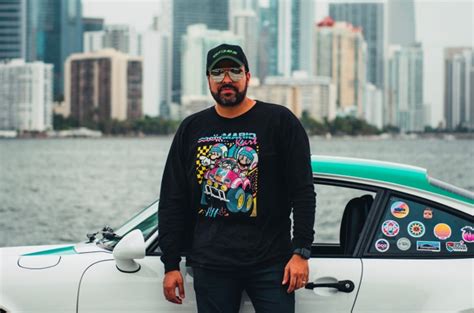meet vivek patel of ommuse in downtown voyage mia magazine miami