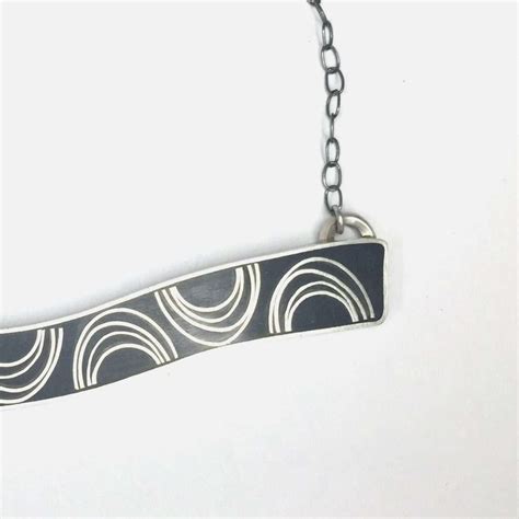 Curved Form Pendant Craft Ni