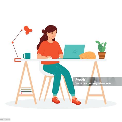 젊은 여성이 노트북이 달린 테이블에 앉아 있다 거리 학습 개념 E러닝 가정에서 원격 작업 프리랜서 코스 학생은 컴퓨터를 사용하여