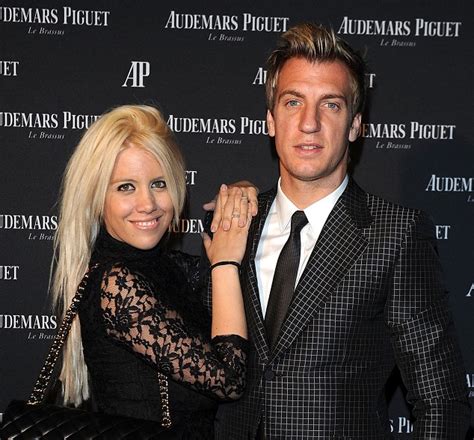 ادعای همسر مائورو ایکاردی درباره رابطه جنسی آقای فوتبالیست با 200 زن