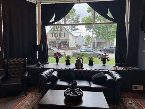 Consulate Vs Embassy Whats The Real Difference