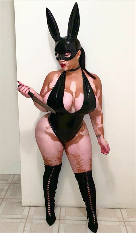 Thottie Wit A Dope Body Shesfreaky