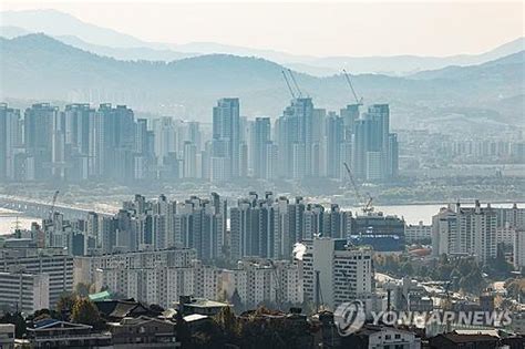 얼어붙는 서울 아파트 시장10월 거래량 연초 수준으로 급감 나무뉴스