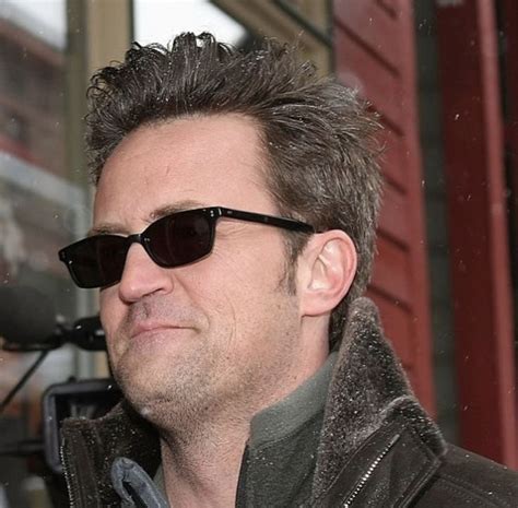 Pin Di ONEIDA Su MATTHEW PERRY Our Chandler Bing