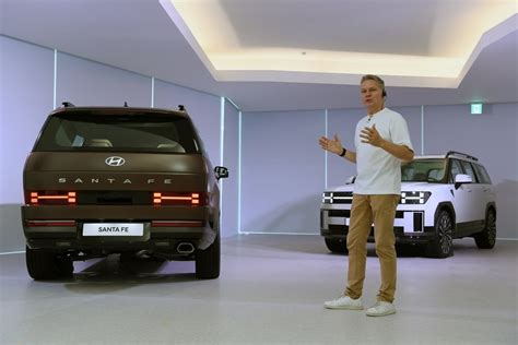 신형 싼타페 이게 최선입니까…뒤태 논란에 현대차 대답은 한국경제