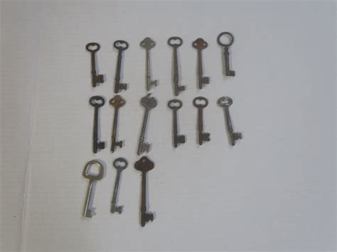 15 Skeleton Keys Schmalz Auctions