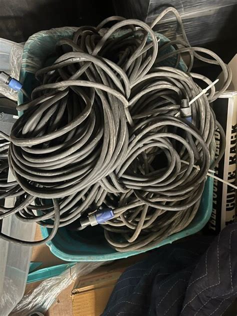 Speaker Wires Speak On Connector One Of A Kind • Liquidation • Samples