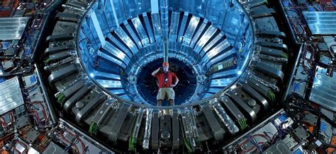 A Miniature Cern Scientists Create A Particle Accelerator On A Chip 311