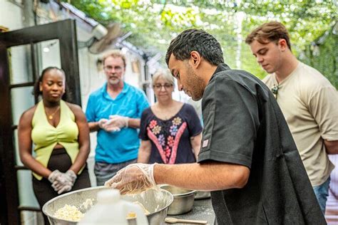 Samosa And Sips Cooking Class In Little India