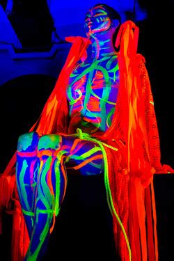 Gallery London Neon Naked Life Drawing Class