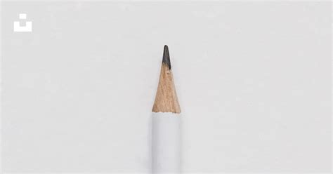 표면에 흰색 연필 사진 Unsplash의 무료 하얀 이미지