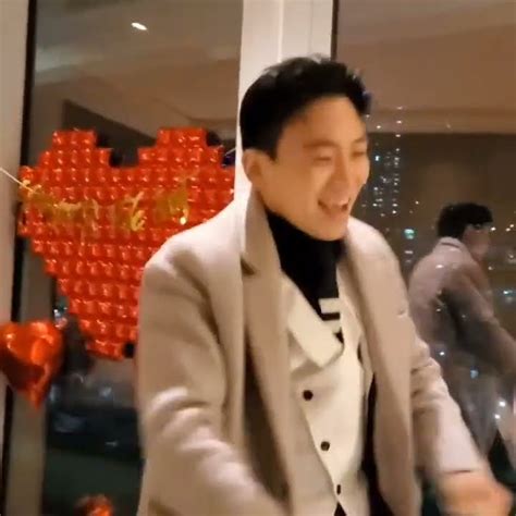 시그니엘에서 깜짝 생파 준비해준 친구들 시그니엘 생일파티 공주 Youtube