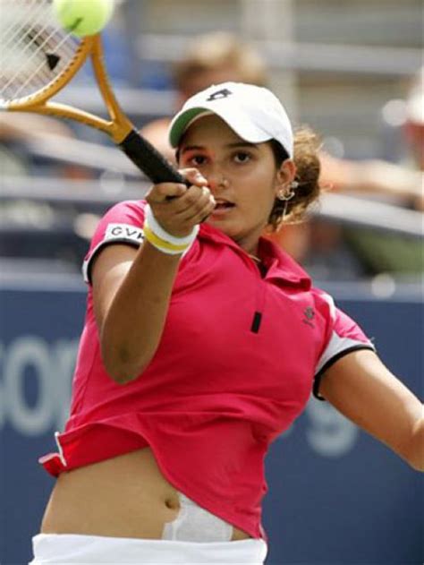 Sania Mirza Hot Legs Hot Sports Tennis Oops Pics