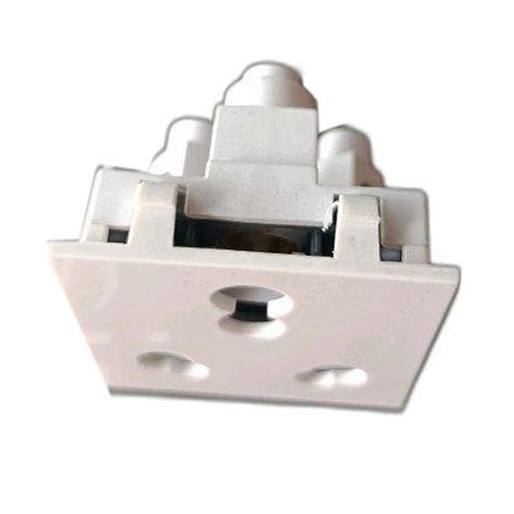 16 A White 3 Pin Polycarbonate Socket 220 V At 58 Piece In New Delhi ID 2850180507833