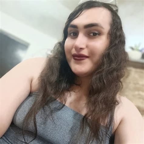 Frimah Farimahmehdiniea • Threads Say More