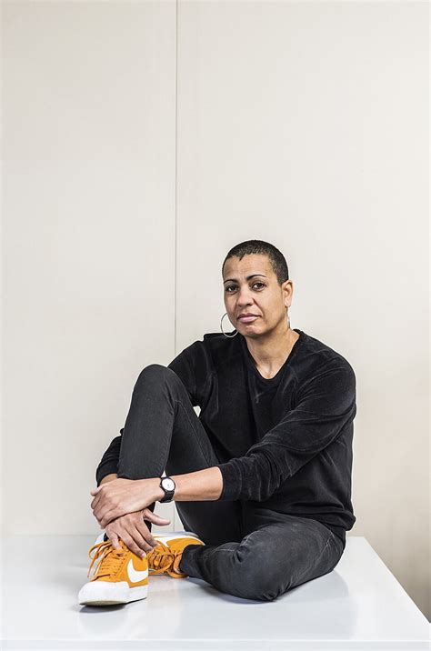 Helen Cammock Wikipedia Njikotá édémédé Nke Onyobulạ
