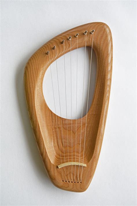 Boinn Lyre Harp 19 String Mahogany Lyre Harp 19 String Lyre Unique