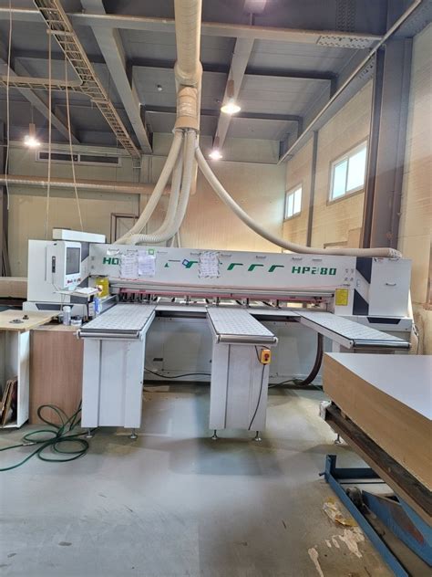 Cnc재단기 중고 홀드제품 4년사용 중고목공기계 뉴탑목공기계