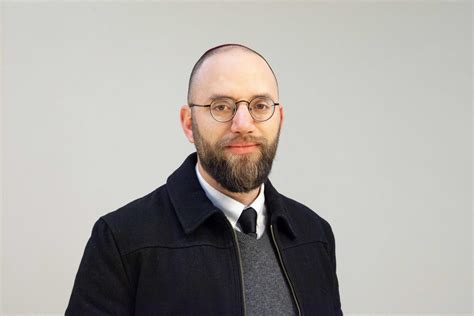 עוד דוד פטר המומחייה