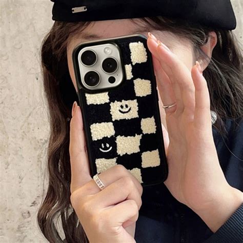 [인기]귀여운 아이폰15 프로 케이스 뽀글이 털 핸드폰 케이스 에이블리