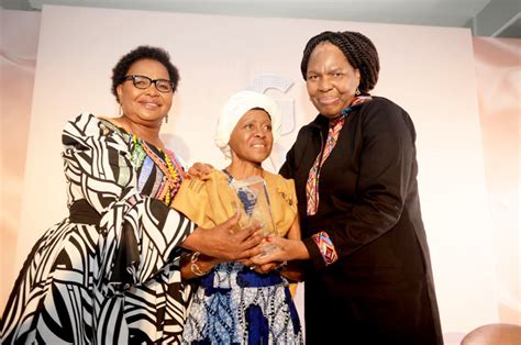 Comrades Congratulates Blanche Moila For Gsport Hall Of Fame Induction