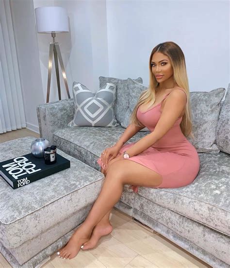 Renee Lee Roses Feet