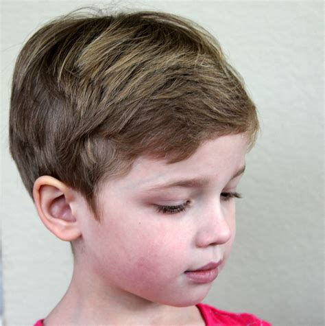 10 Spectacular Short Hairstyles For 4 Year Old Girls
