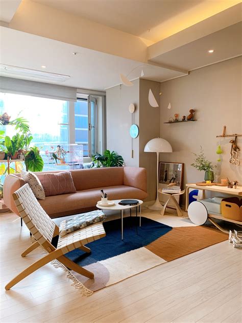 취미는 홈스타일링 내 공간을 만드는 중입니다 오늘의집 인테리어 고수들의 집꾸미기 인테리어 거실 아이디어 집 꾸미기