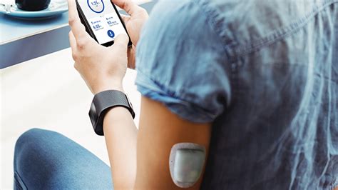 Omnipod DASH Tubeless Insulin Pump Hands On Review