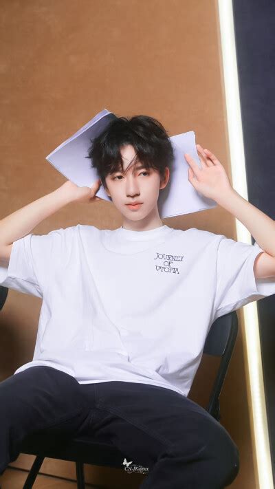 贺峻霖壁纸 高清图片，堆糖，美图壁纸兴趣社区