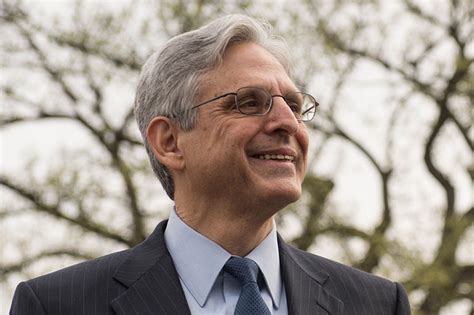 Сюрприз Министерство юстиции Байдена не будет преследовать нарушителей закона в своих рядах