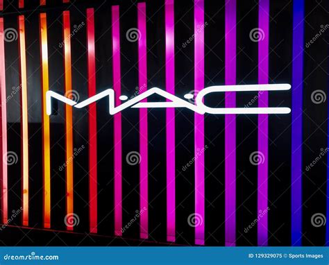 Mac Cosmetics Logo