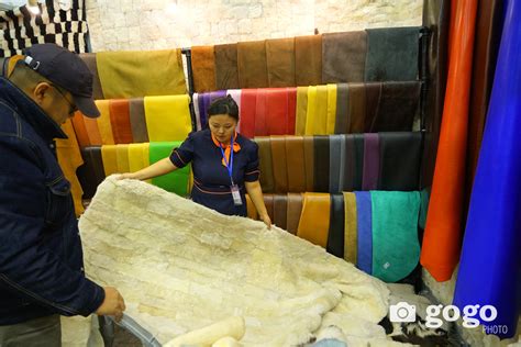 “Ноос ноолуур хэвлэл арьс ширэн бүтээгдэхүүн 2016” үзэсгэлэн