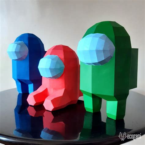 Among Us Crewmates Papercraft 3d Templates Among Us Crewmate Template