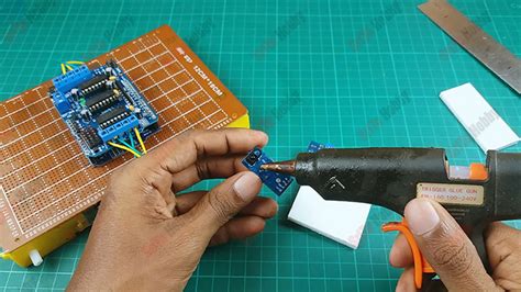 How To Make A Hand Following Robot Using Arduino Human Following Robot Sritu Hobby