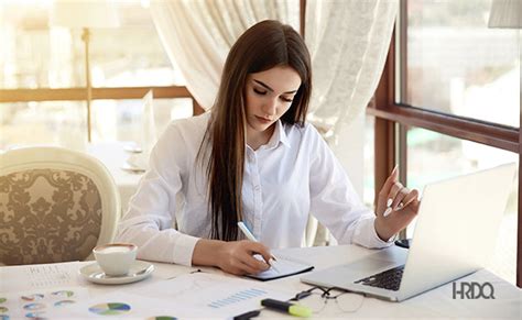 What Is A Directive Leadership Style And How Does It Work