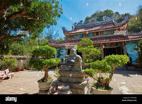 Tam Thai Pagoda On Thuy Son Mountain The Marble Mountains Da Nang