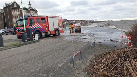 Hotel Spaander Bedreigd Door Water Uit Markermeer