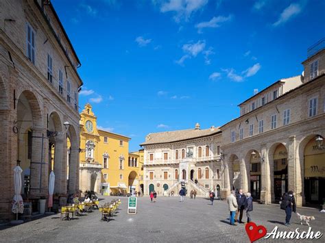 Fermo, cosa vedere nel borgo e le attrazioni da non perdere.